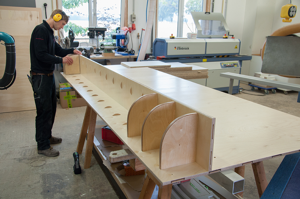 Krippen-Garderobe – Holzwerkstatt